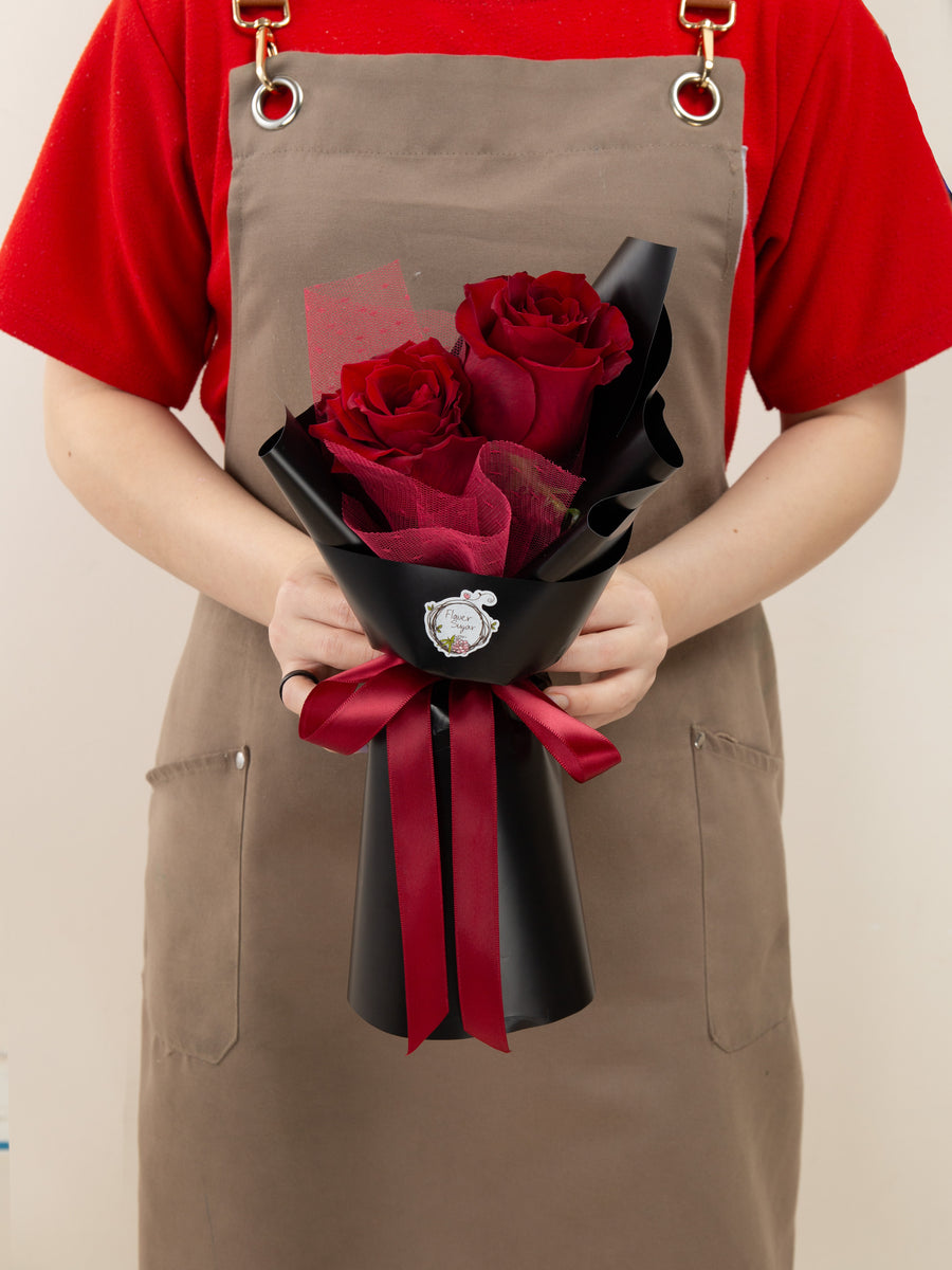 Double Passion | Kenya Red Rose Hand Bouquet – Flower Sugar