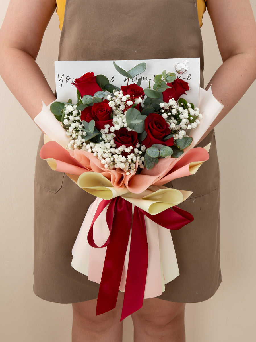 Deluxe Red | Red Kenya Rose Bouquet With Baby's Breath – Flower Sugar