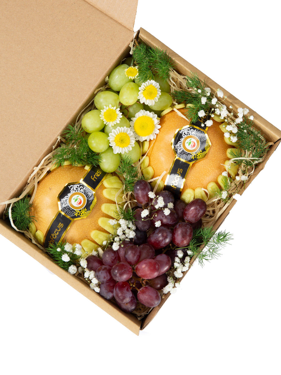 Hazel Fruit Box | Grape, Singo Pear – Flower Sugar