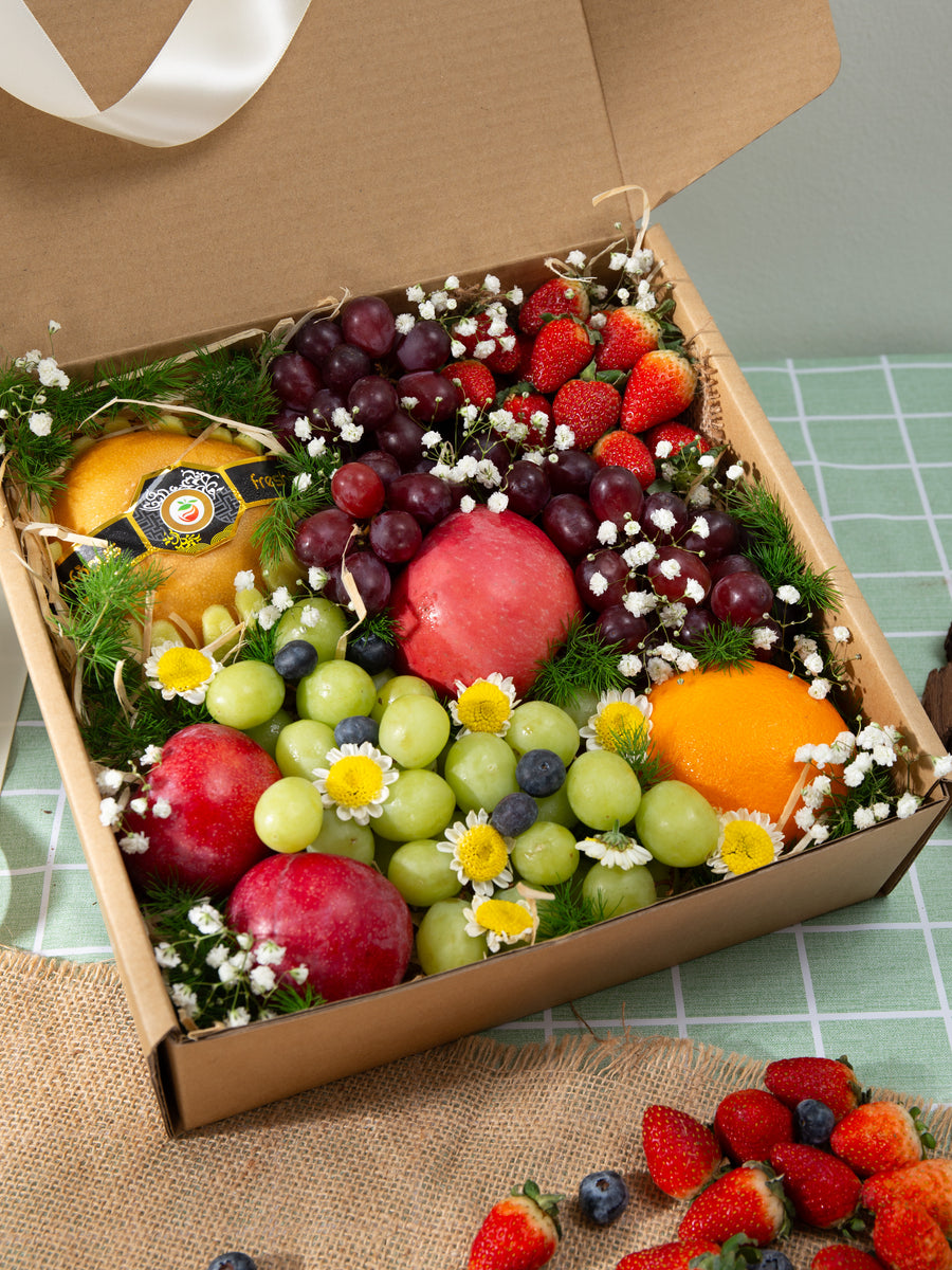 Meadow Fruit Box | Singo Pear, Grape, Strawberry, Grape, Plum – Flower ...