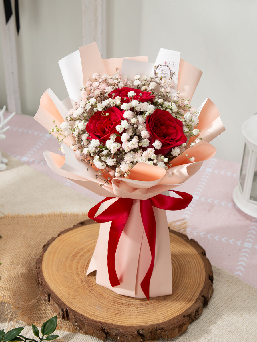 Little Angel - Small Rose Bouquet With Baby's Breath – Flower Sugar