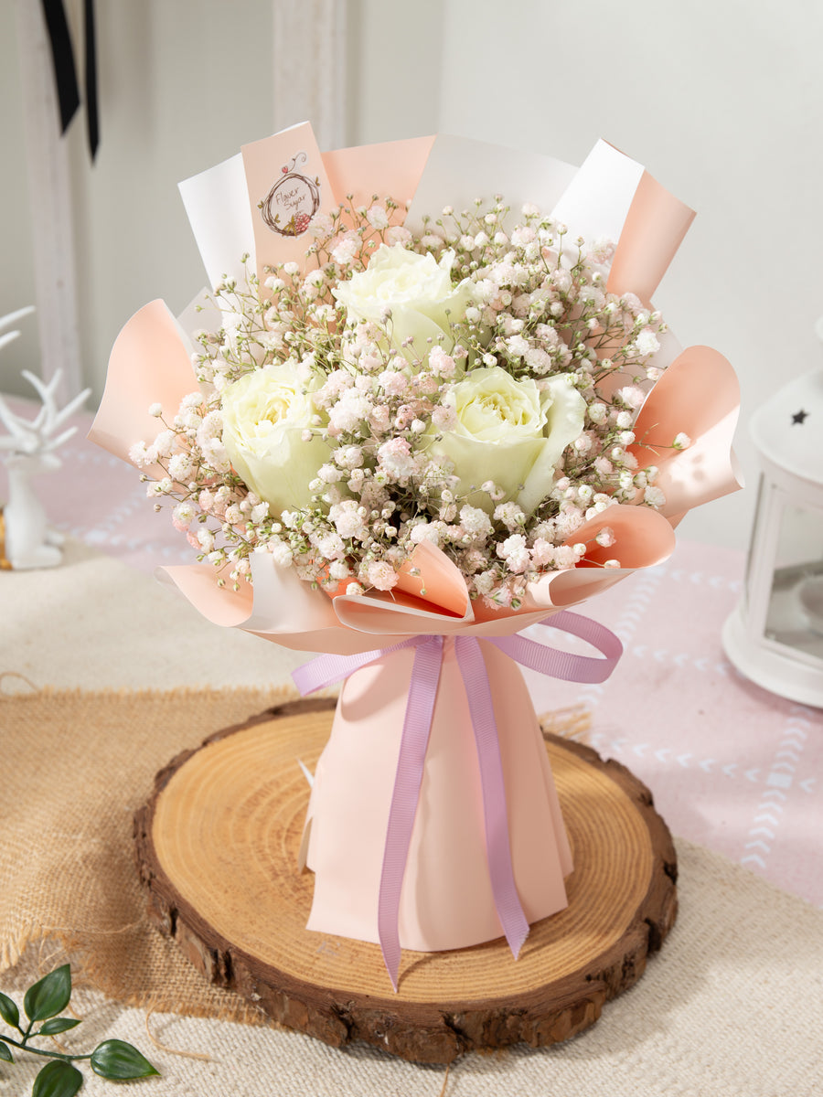 Little Angel - Small Rose Bouquet With Baby's Breath – Flower Sugar