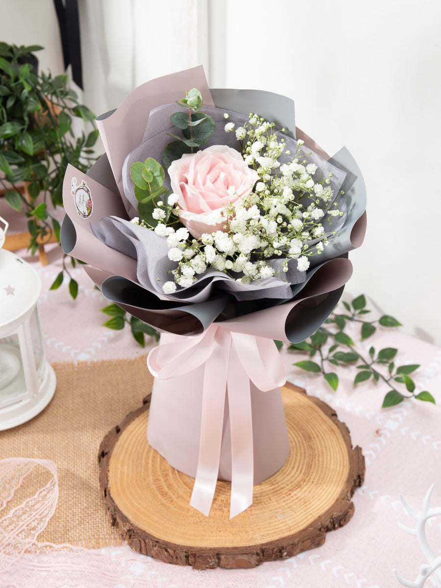 Rosy Delight | Rose Hand Bouquet With Baby's Breath – Flower Sugar
