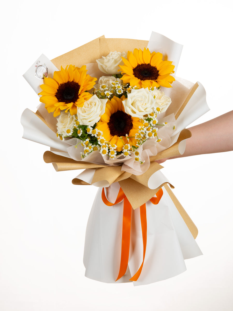 Helios | Sunflower, Roses, Chamomile Bouquet – Flower Sugar